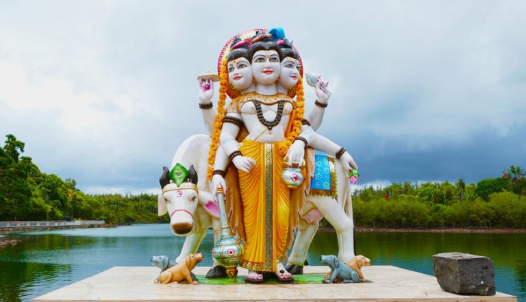 6 EPIC Things to Do in Grand Bassin (Mauritius) | (%%currentyear%)